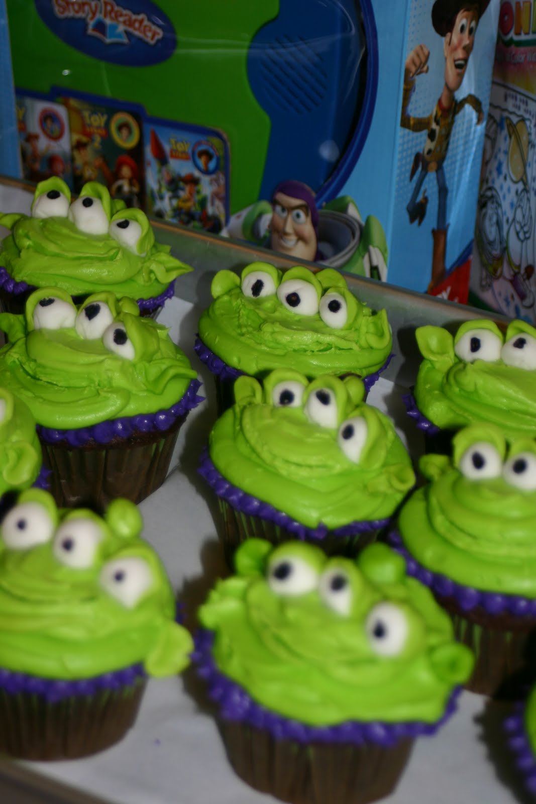 Simply Living and Loving Each Day: Toy Story's Buzz Lightyear and Alien ...