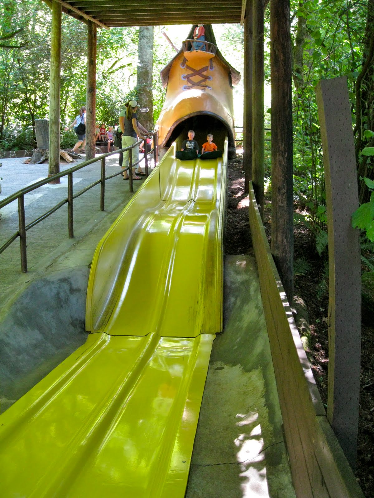 Back Home to Oregon!!: Summer Vacation - Enchanted Forest