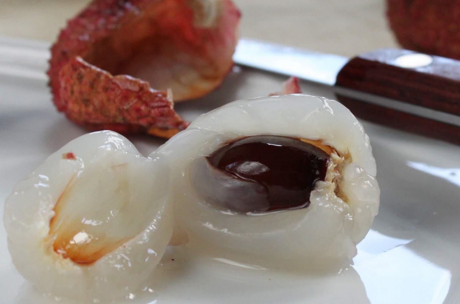 Fat and Happy Blog: Lychee Bellini