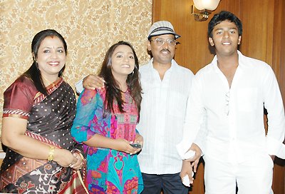 Shanthanu Bhagyaraj Family | Veethi