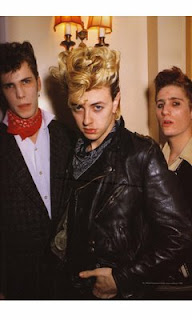 IT'S ONLY ROCK N' ROLL..!!!!: The Stray Cats Biography