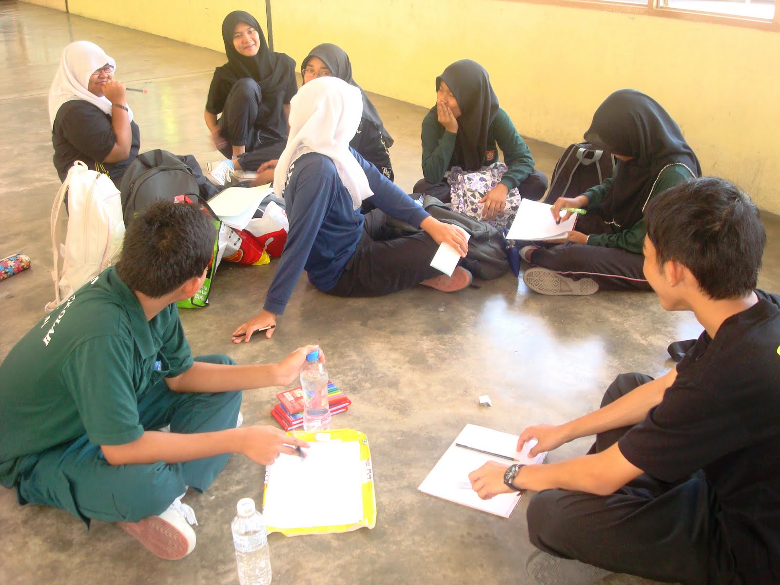 PENTADBIRAN PK KOKURIKULUM: AKTIVITI PERSATUAN DAN PERMAINAN