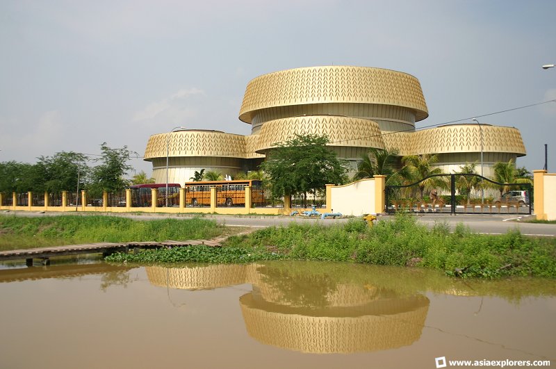 Travel and Dine: Rice Museum