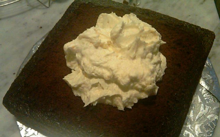 A Cake Bakes in Brooklyn: Betty's Chocolate Cake and Gravy Icing