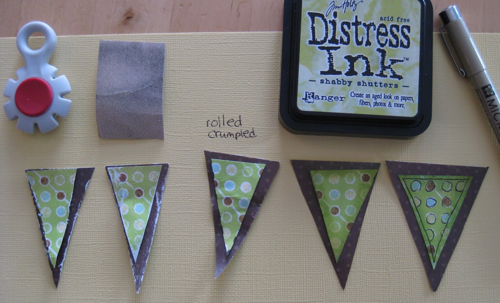 Made by Nicole: Simple, Frugal Banners for your Scrapbook Pages
