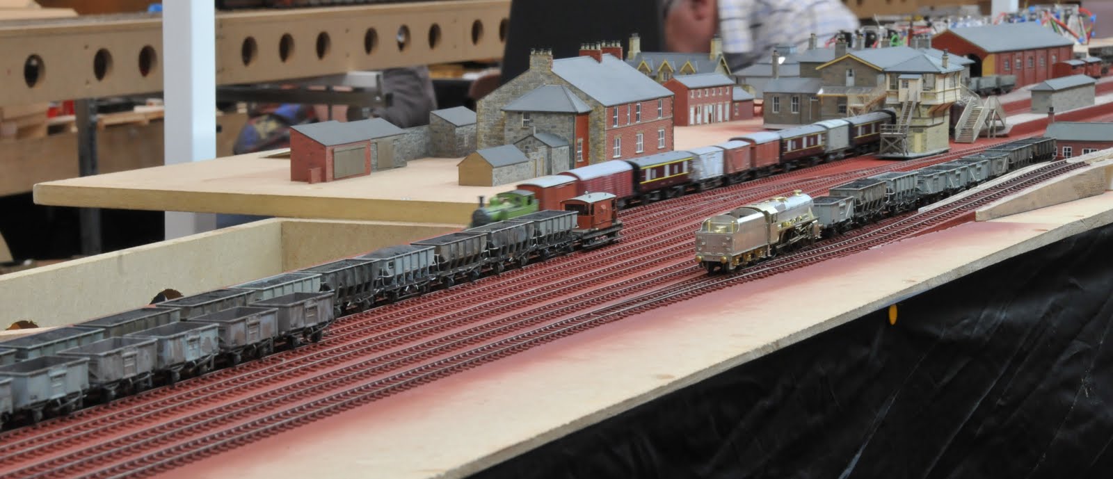 2MM FENCE HOUSES MODEL FOUNDRY: July 2010