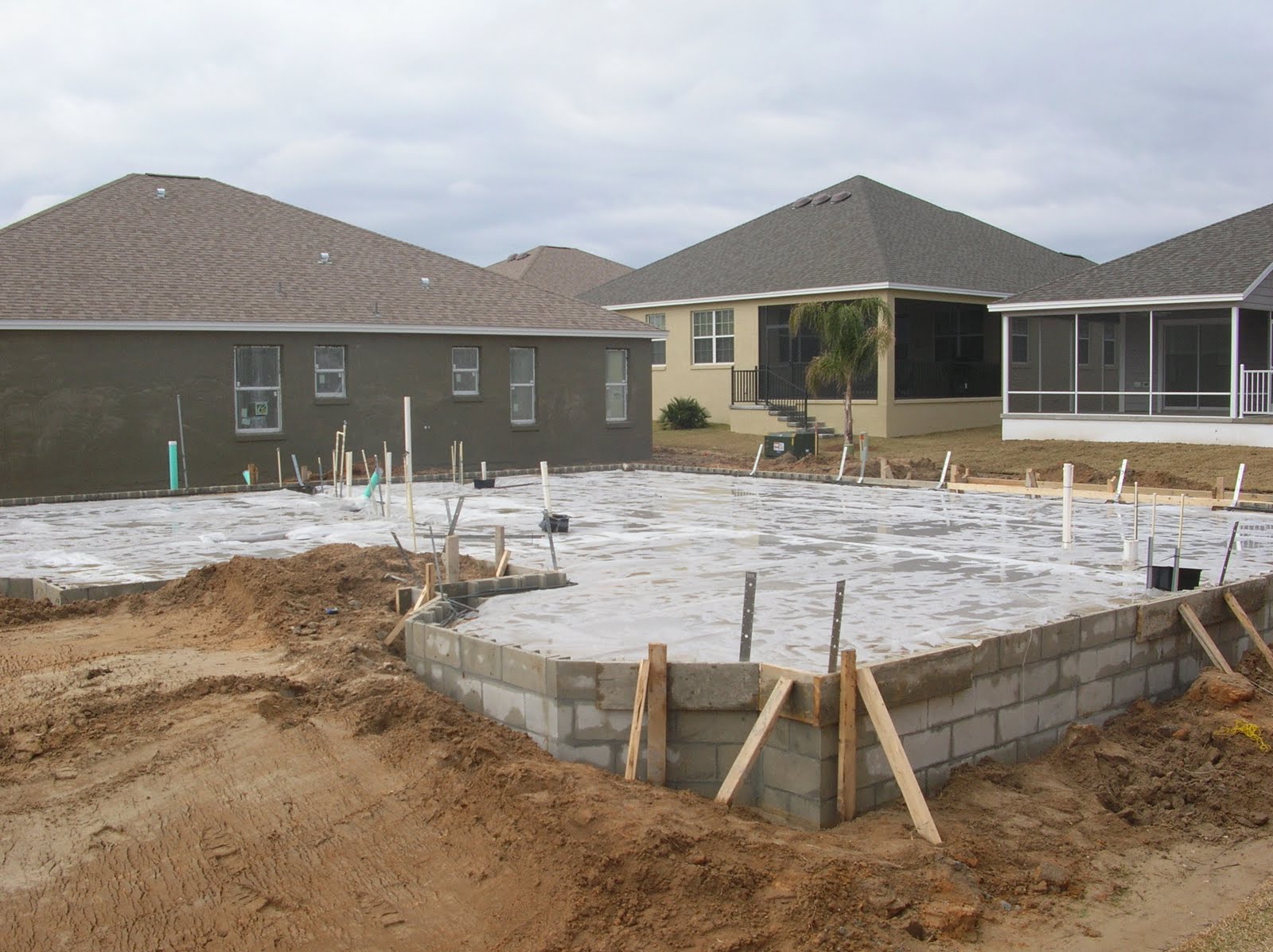 Our New Home in Florida: Ready to pour concrete
