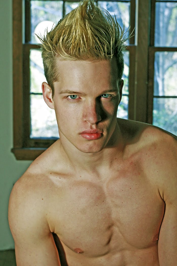 Fashion 4 men: Joshua Delos