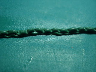 Green Stuff Industries: Tutorial: Sculpting Green Stuff Chains