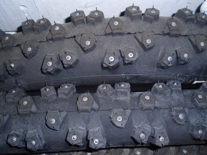 26InchSlicks: Requisite 09 Studded Tire Post