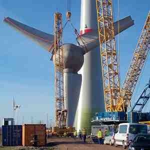 Renewable Green Energy : Wind Turbines and Solar Panels: Wind Turbine ...