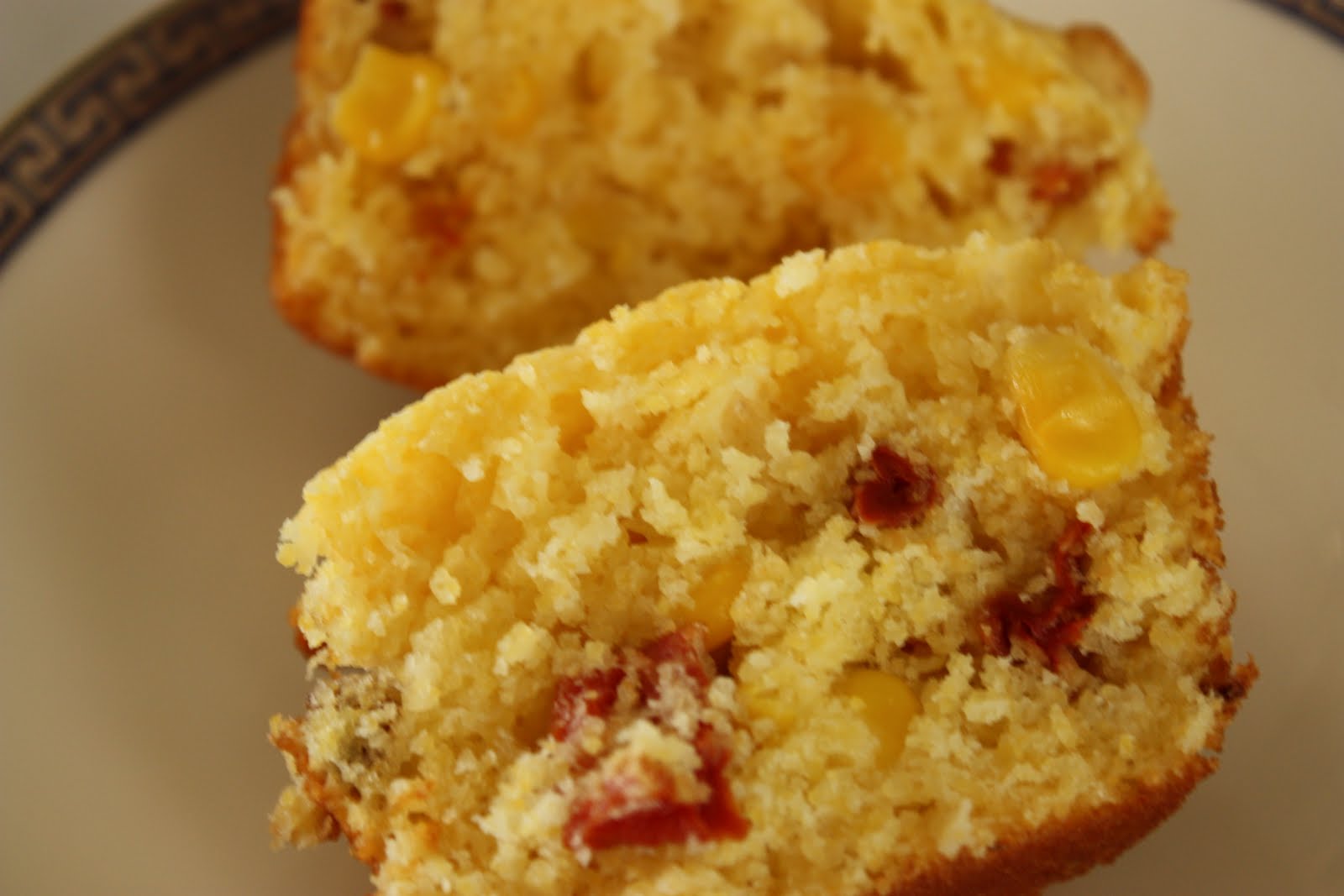 Garlic & Sun-dried Tomato Corn Muffins - Polish Housewife