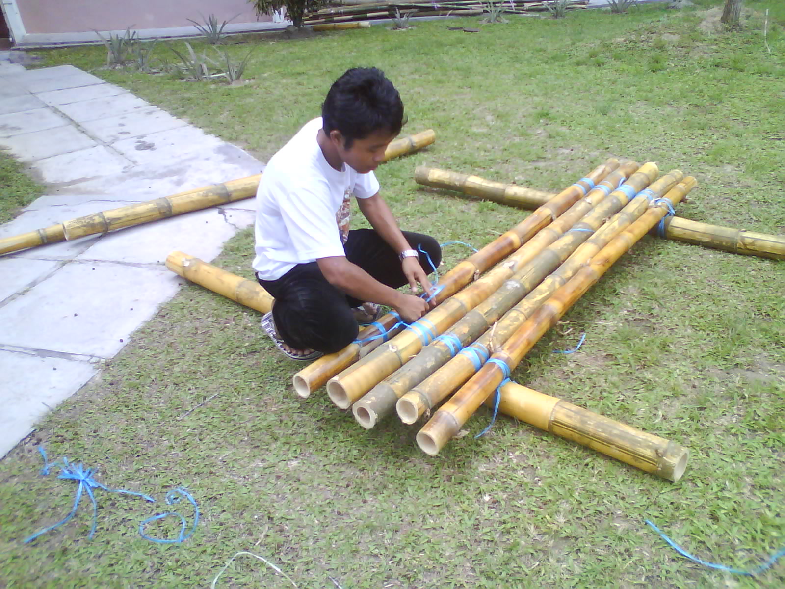 THE A TEAM: latihan membina rakit..