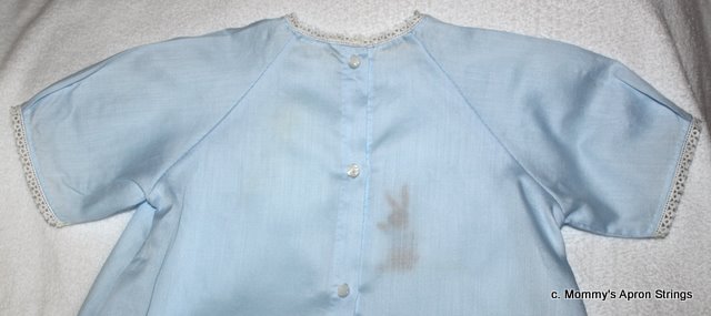 Mommy's Apron Strings: Every Stitch by Hand...