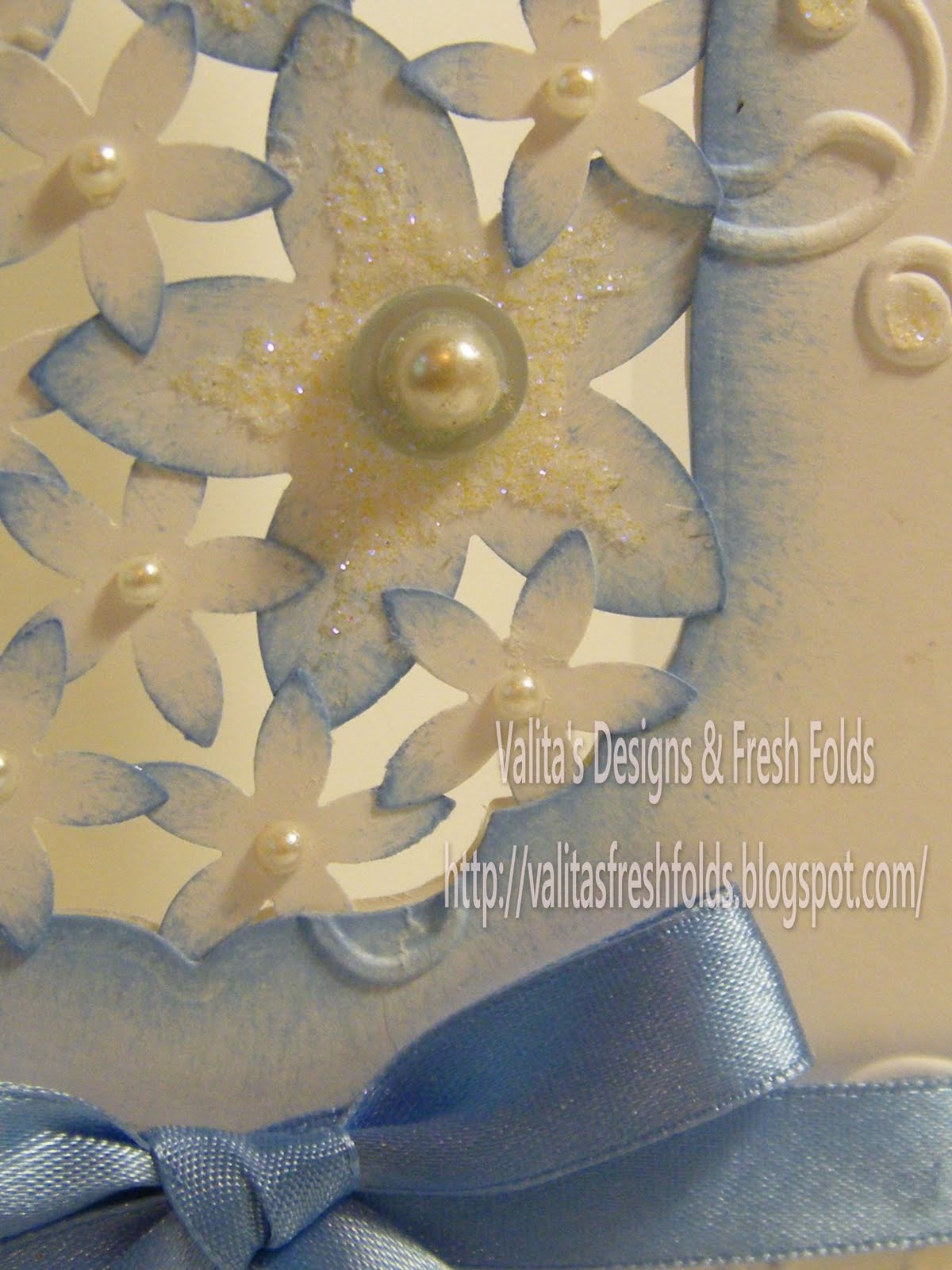 Valita's Creative Designs : Free form flower lattice card