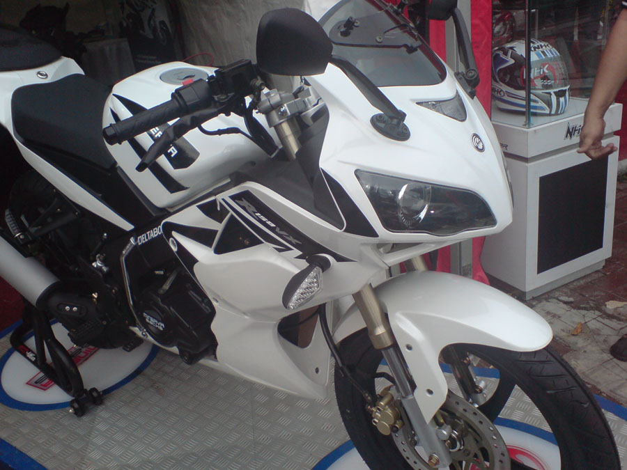 Bagouz Boyzz: New Minerva R 150 VX Sport Bike