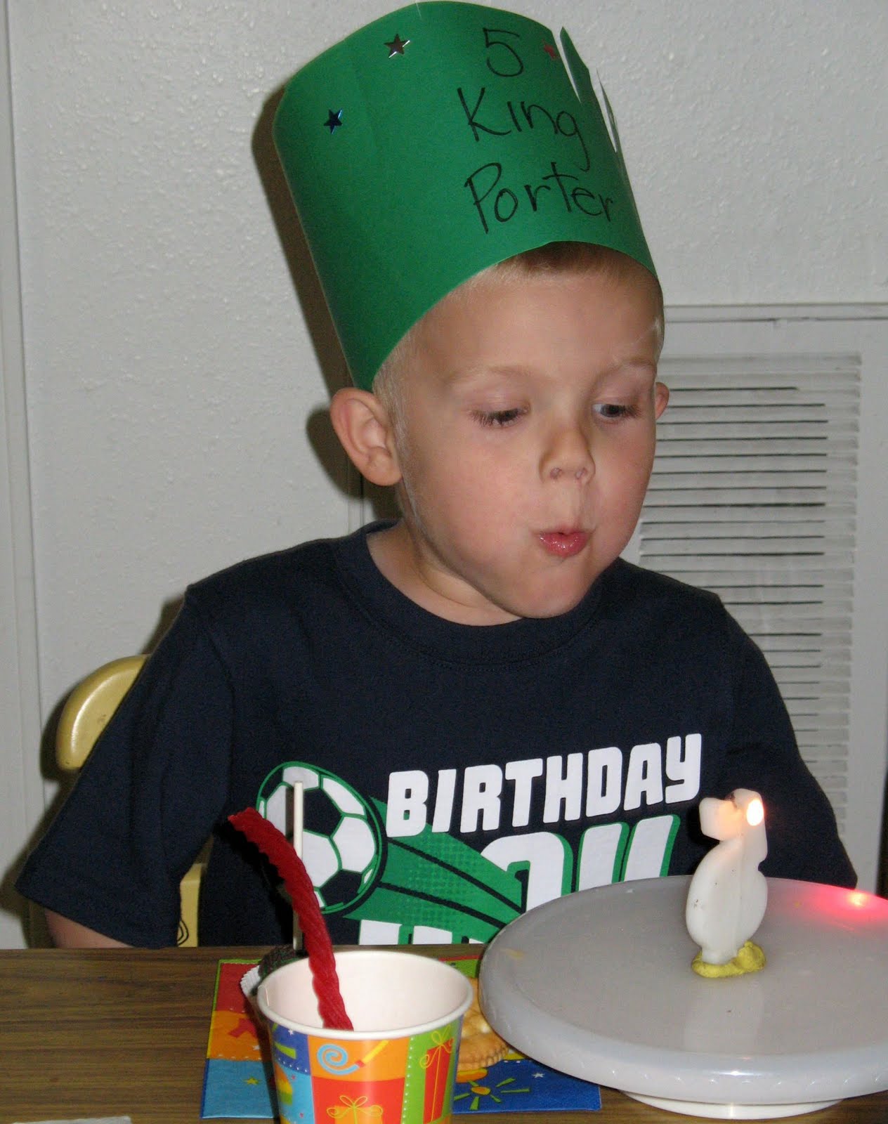 the barnes yard: one handed birthday