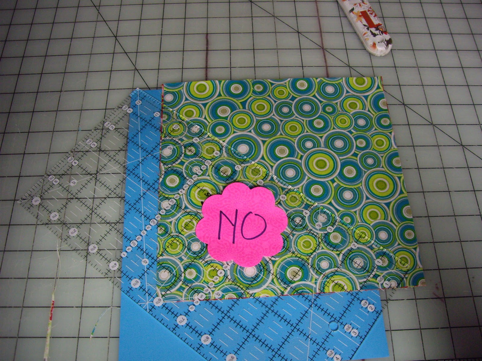 Material Girls Quilts: Stack and Slash quilt tutorial