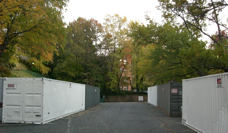 Ode Street Tribune: about those metal containers