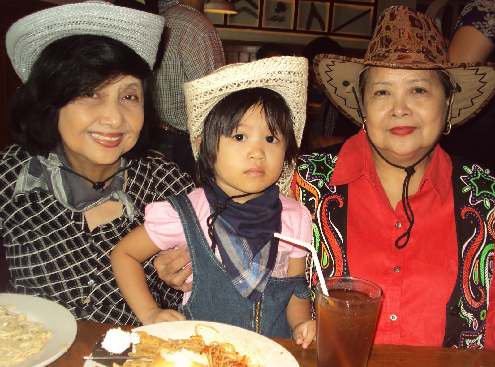 annamanila's: Andeng, Lolly, and the first theme party