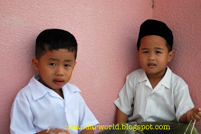 IskandarWorld: Sekolah Rendah Rimba II - Brunei III