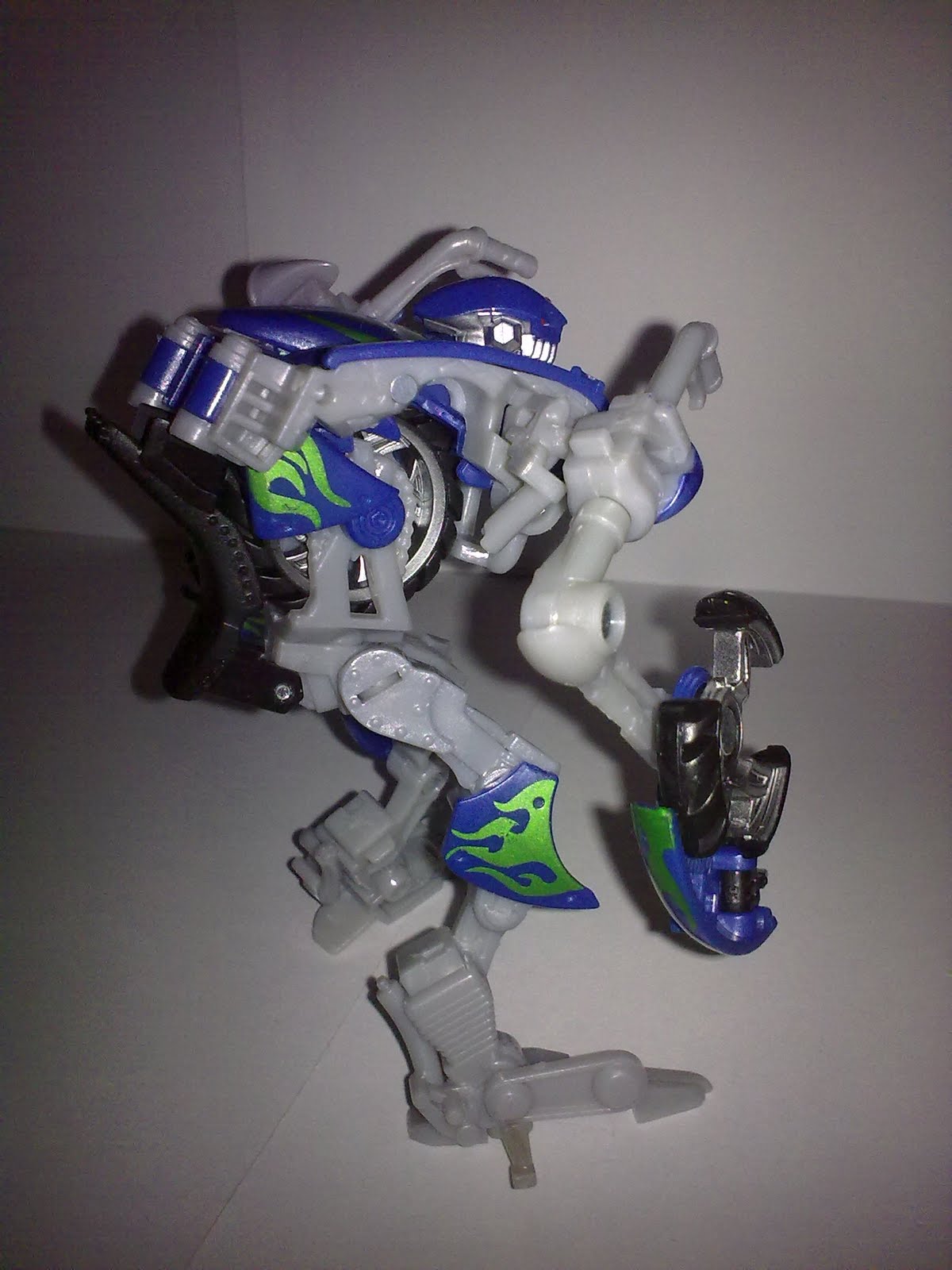 Mega Prime Transformers : HUNT FOR THE DECEPTICONS SCOUT CLASS HUBCAP Y ...