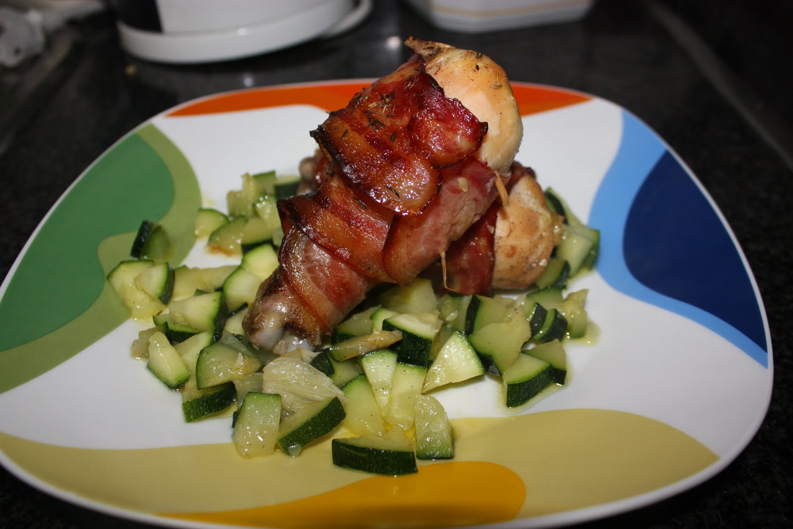 Tesouros da Irene: Pernas de Frango com bacon e courgette