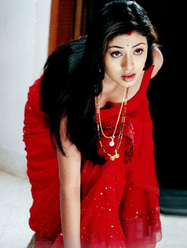 Interesting Sexy, Funny and Cool Images: Sexy Sada showing cleavage in ...