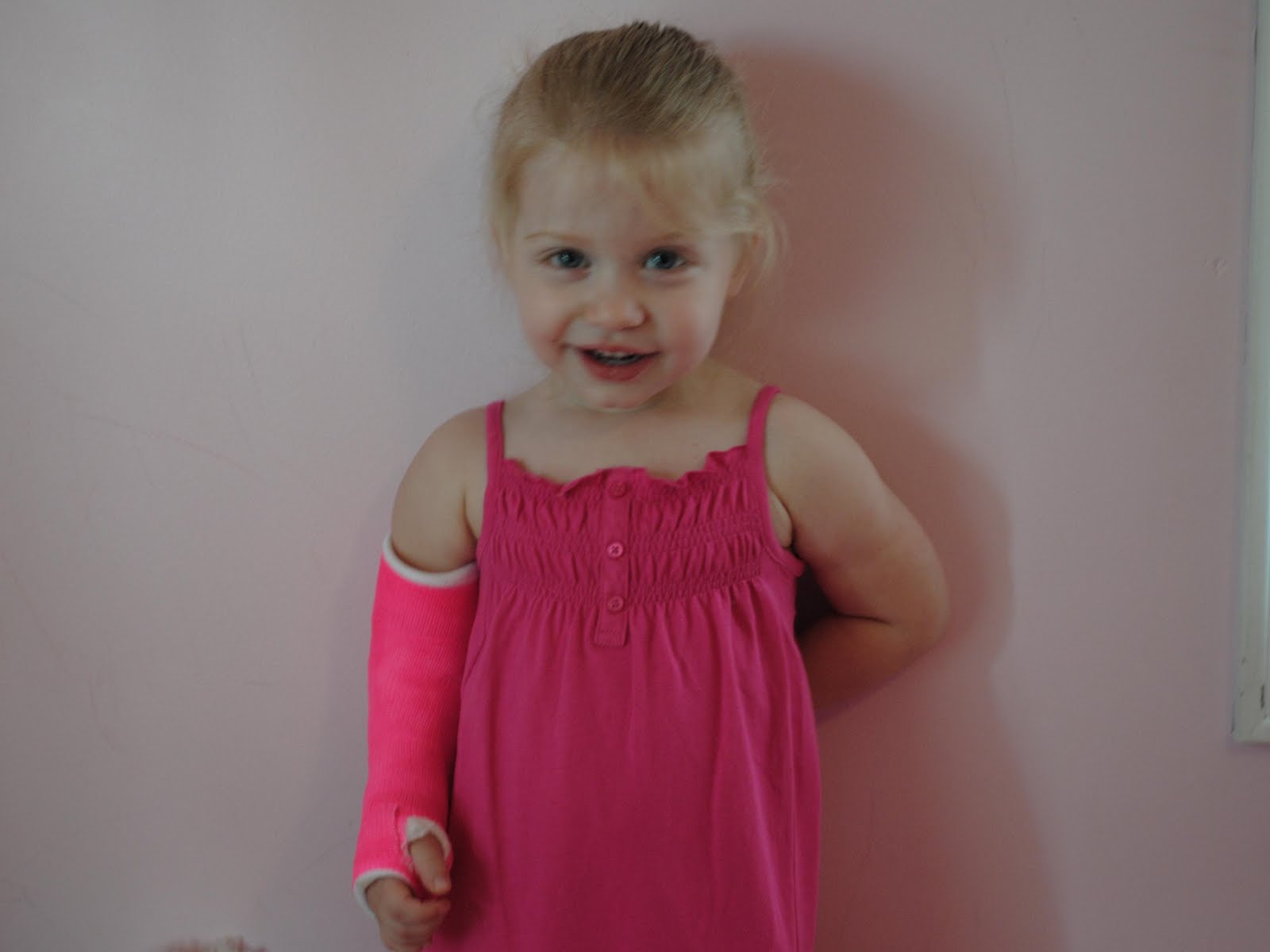 Life of a Modern Mom: "Almost" Wordless Wednesday! PINK CAST!