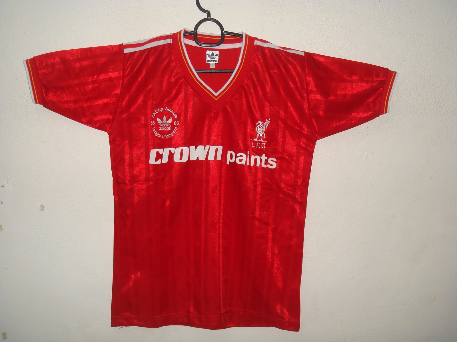 SHEZMEEN Sportswear: (15% OFF) VINTAGE REPLICA Classic Liverpool FC ...