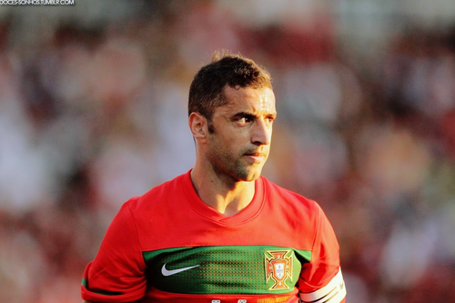 Simão Sabrosa, eterno número 20: Simão vai chegar aos dez jogos em ...