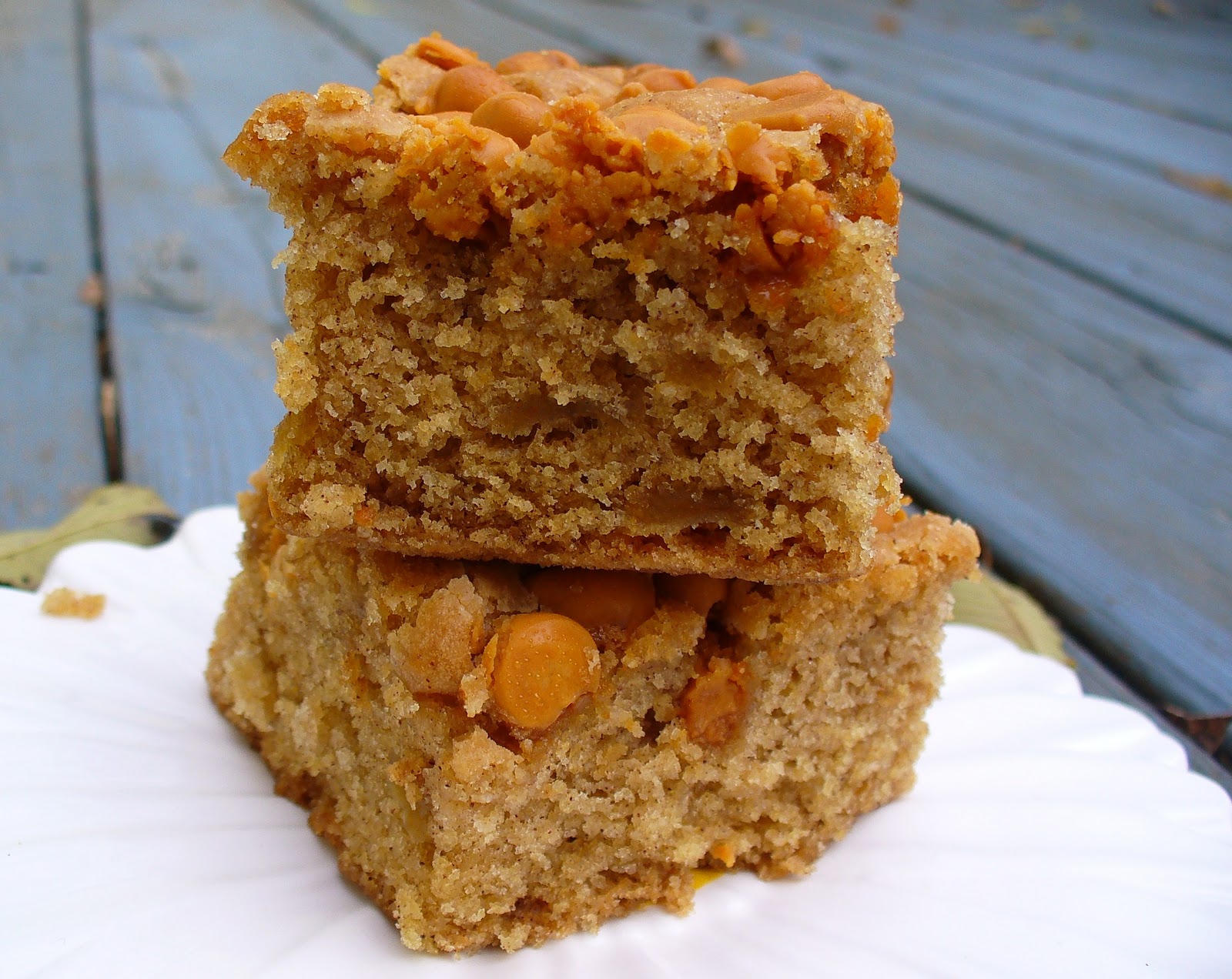 Leenee's Sweetest Delights: Butterscotch Apple Cake