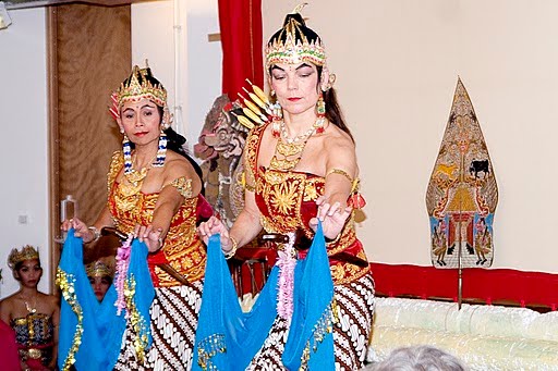 Javaanse danseres: Weekend van de Javaanse dans 26 27 28 november 2010