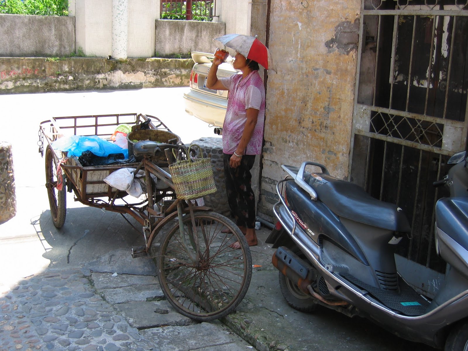 Macau: Kaiping Diaolou and Villages : Chikan