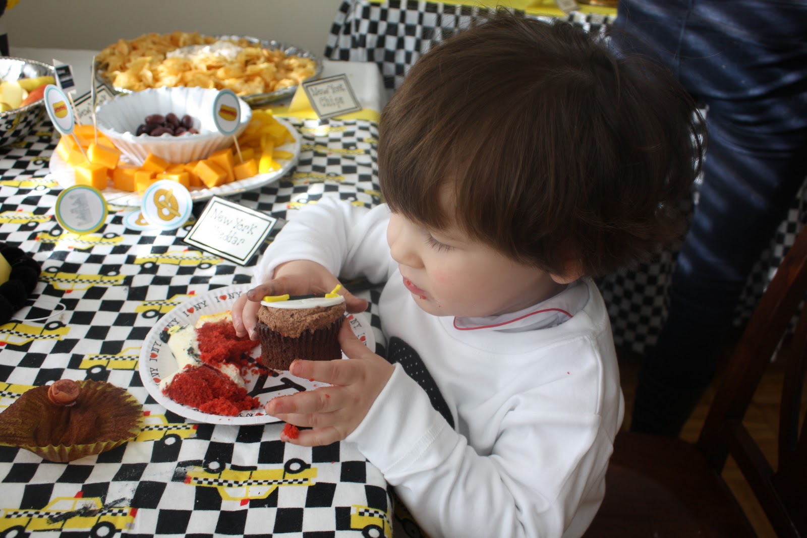 Magnolias, Marriage and Manhattan: Taxi Cab Birthday Party-Part 2-Food ...