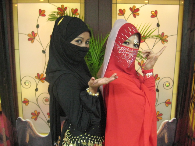 Mirror mirror on the wall... Who's the beautiful of the all...: Arabian ...