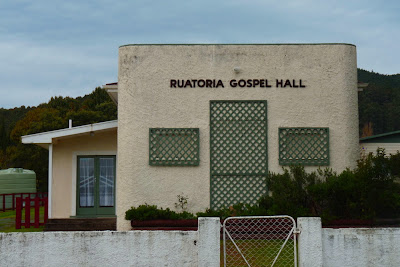 Introducing Maori Lifestyles: East Cape Architecture