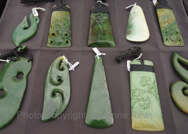 Introducing Maori Lifestyles: Pounamu - A Green Display