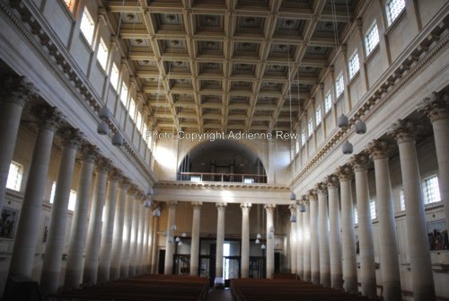 Adrienne Rewi Online: Oamaru - Church Architecture