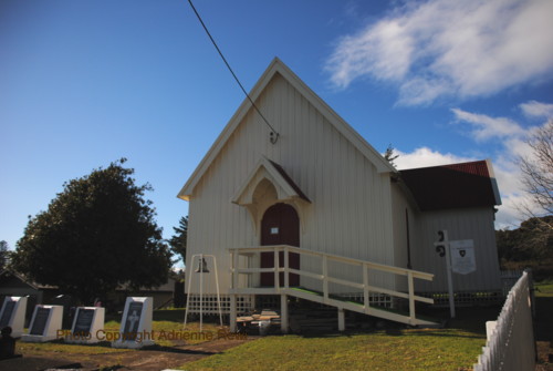 Introducing Maori Lifestyles: Two Maori Churches
