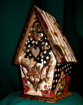 Sarah Ogren : Crazy Birdhouse Collage