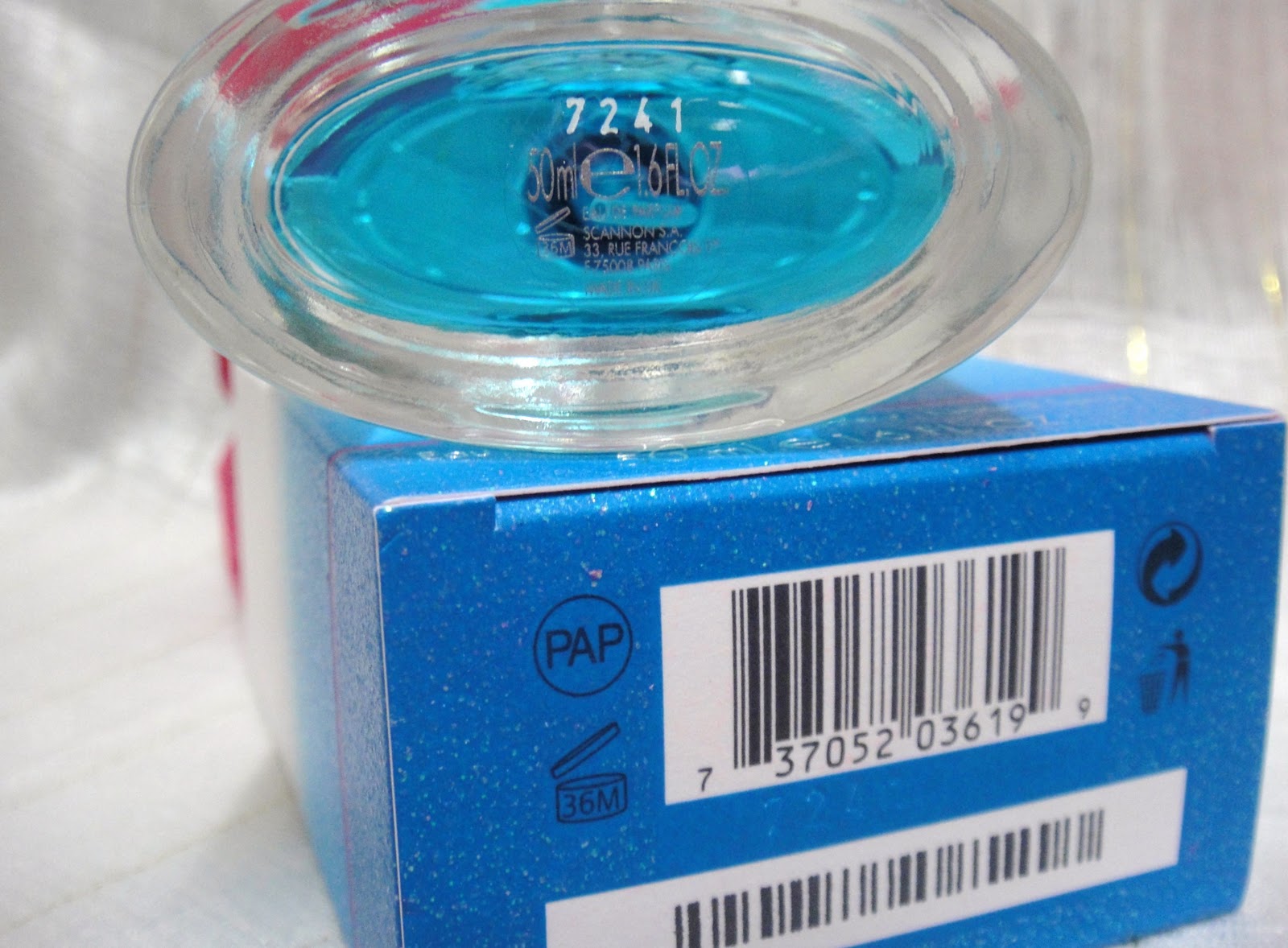 World of Perfumez: Escada Into the Blue for Women