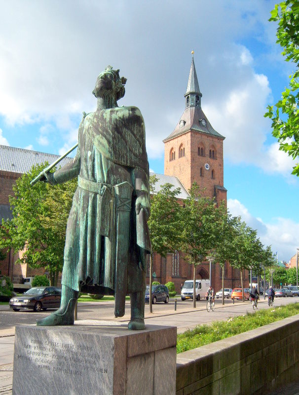 Denmark Road Ways Two on the loose. Dan with down travels anywhere ...