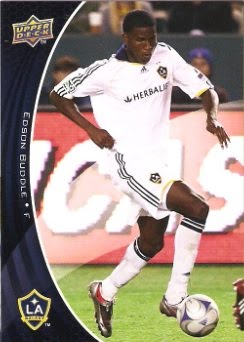 plaingrayswatch: 4 Packs of 2010 Upper Deck MLS (Football Hit?!)
