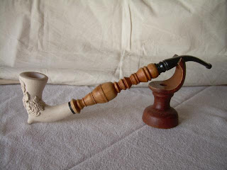 Pipas de arcilla, Clay Pipe: Pipa de arcilla, tallada y caña torneada ...