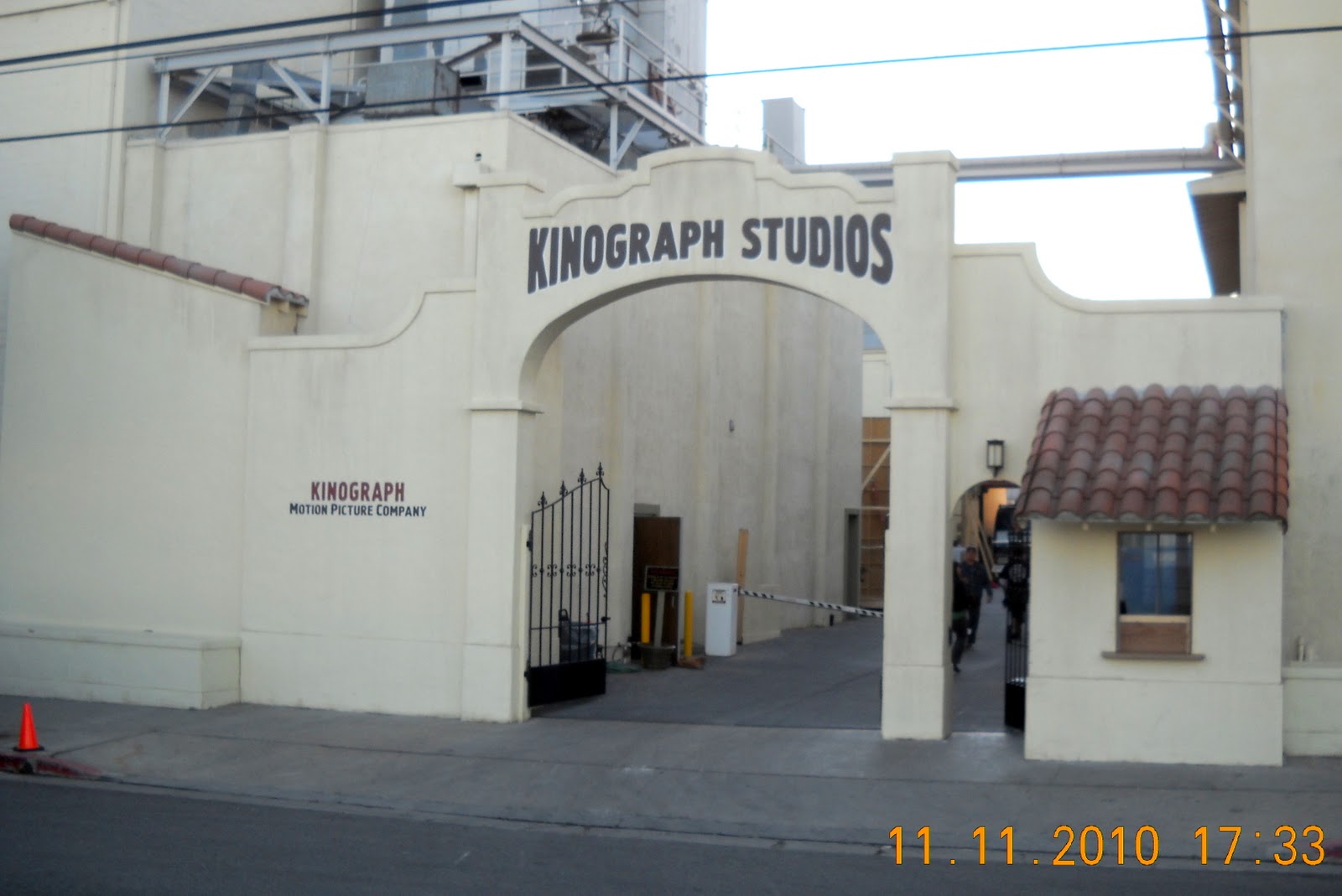 The Hollywood Rounder's Pictures: Kinograph Studios - the prop studio ...