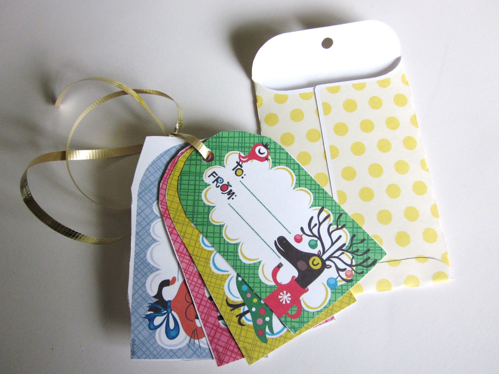 Today's Fabulous Finds: 'Gift Tag' Ornaments