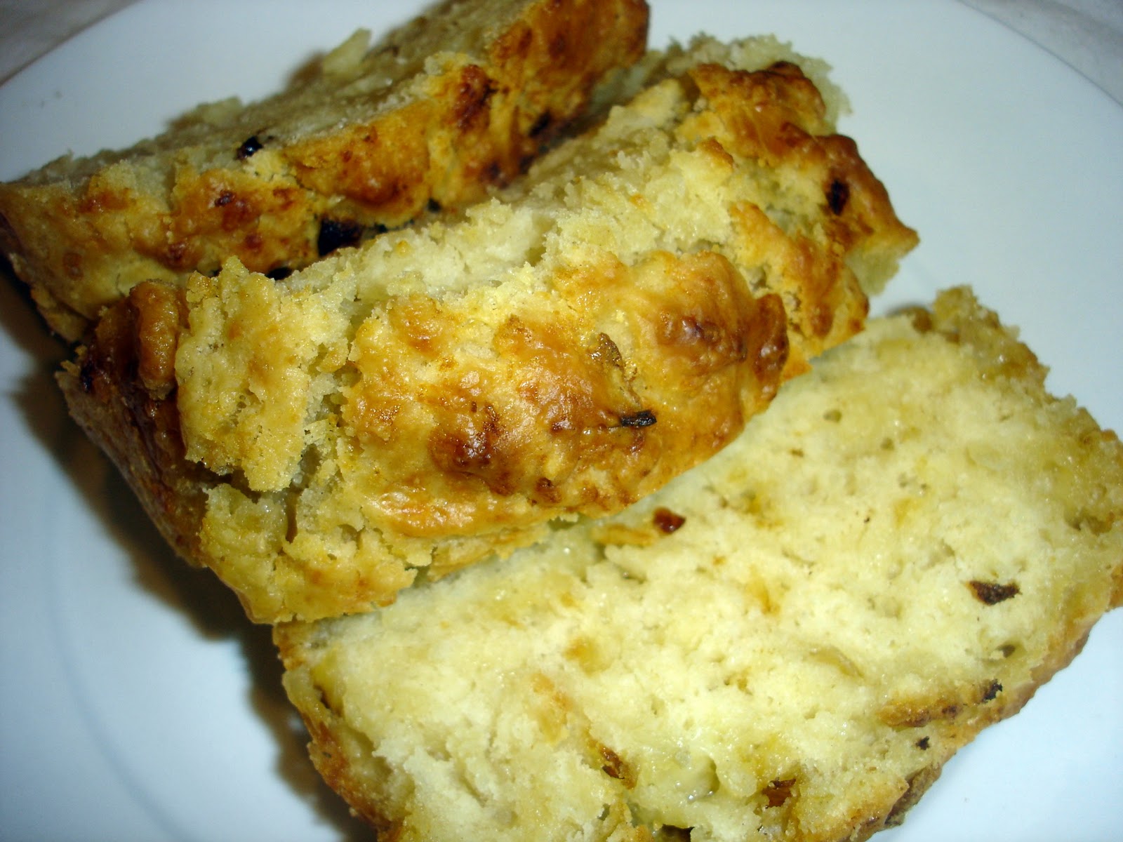 Mom's Cooking Club: Onion and Fontina Beer Batter Bread......New Year ...