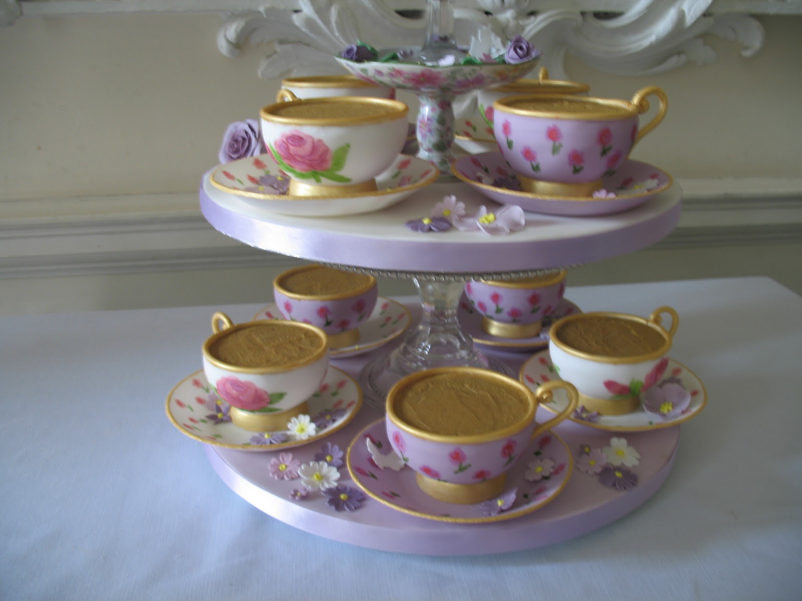 girl eats art: November 2010