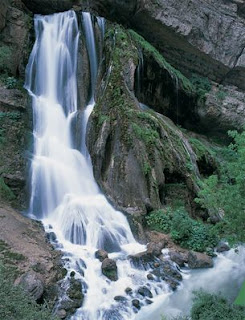 Iran waterfalls: LORESTAN / IRAN